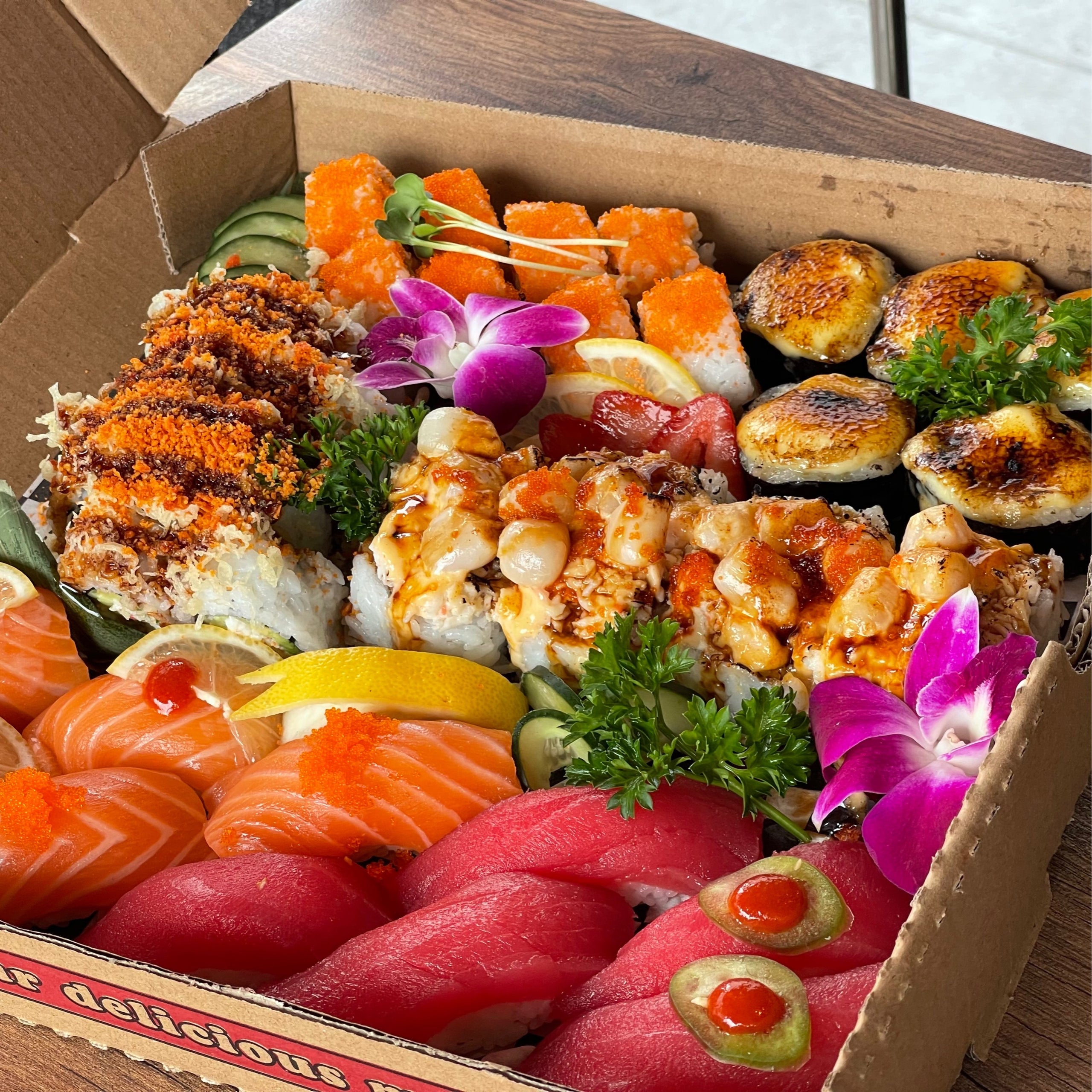 Deluxe Picnic Box - You Pick | Hako Sushi Box